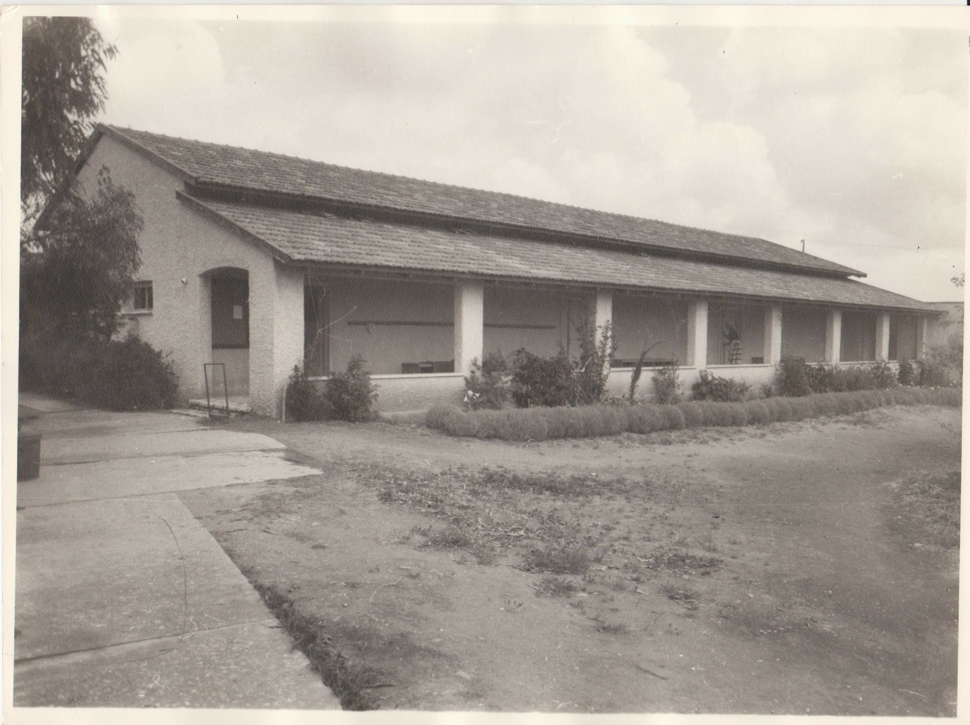 Be'er Tuvia - Mevo'ot regional school buildings | תמונה | NNL ...