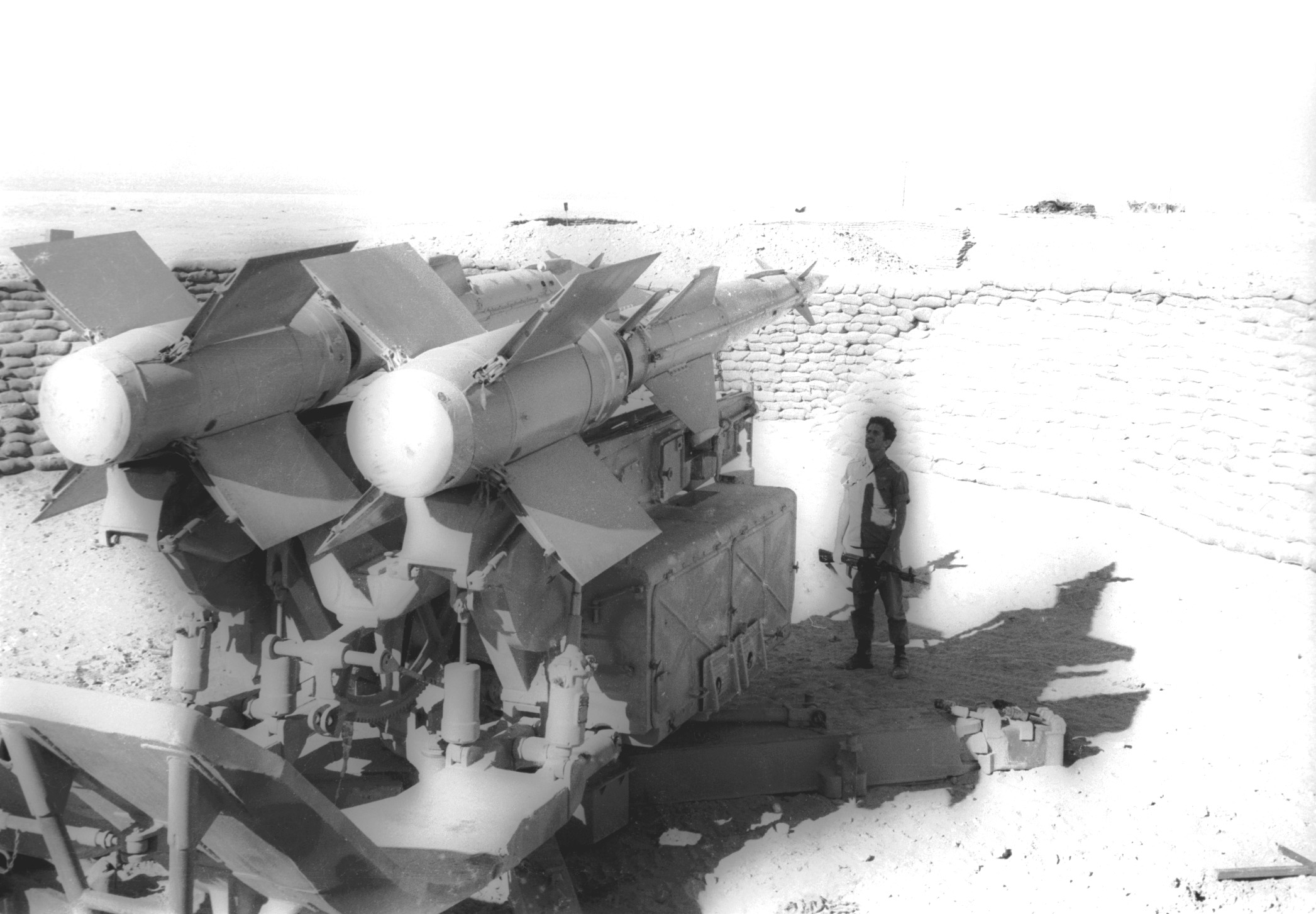 Captured Sam 2 Missile on the western side of the Suez Cannal | תמונה ...